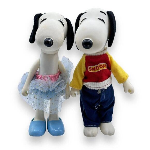 United Feature Snydicate | Toys | X2 Vtg Snoopy Rubber Dolls Dress Up ...